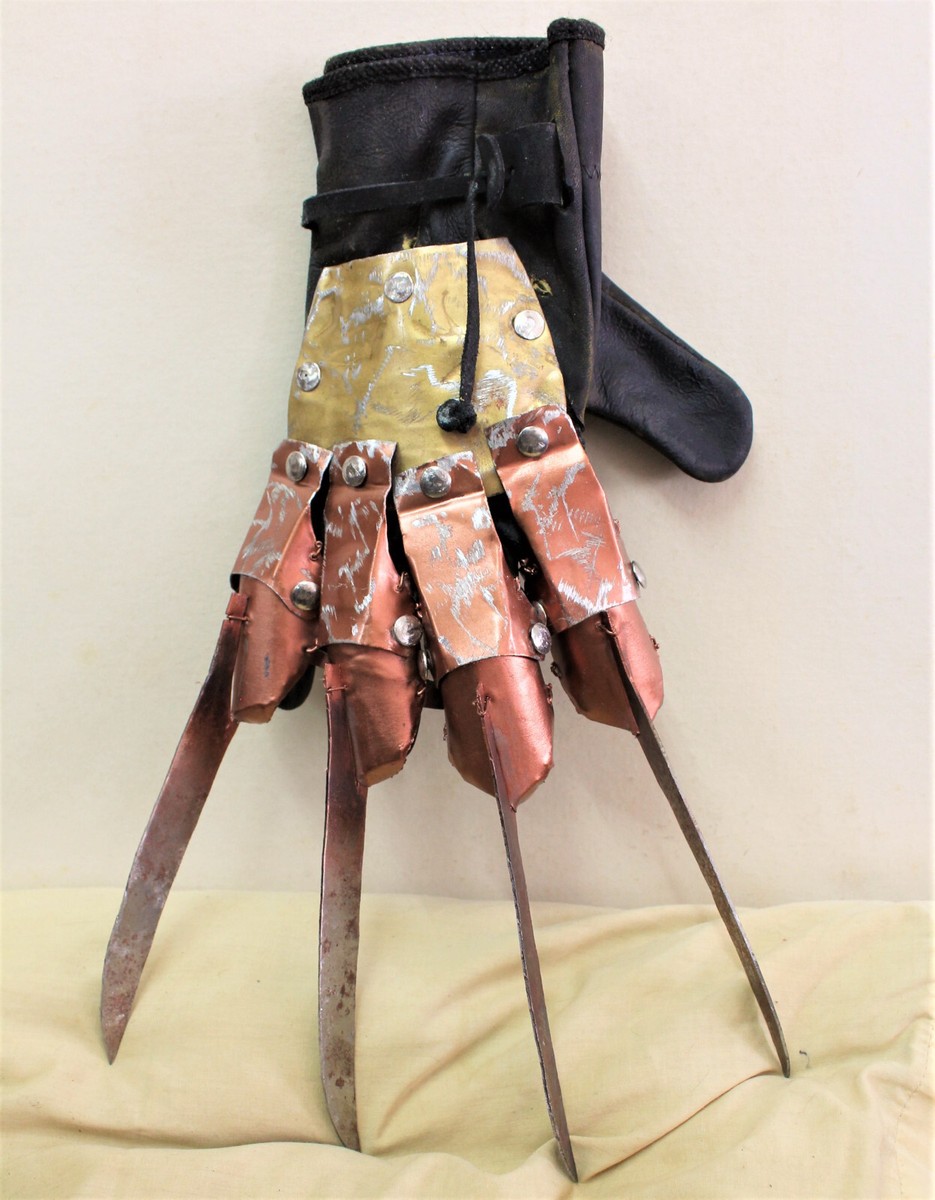 Freddy Krueger Claws Scratches