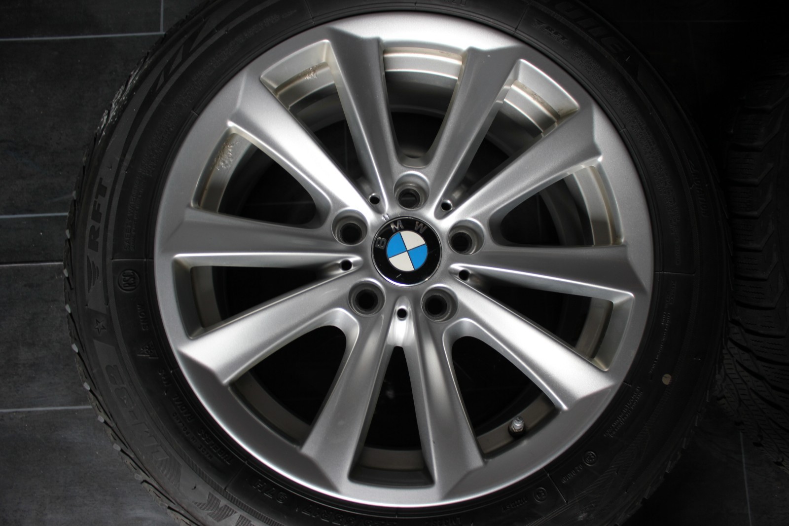 Original BMW 5er F10 F11 Rdci Neuf Pneu Jantes en Alliage. Hiver 225 55 ...