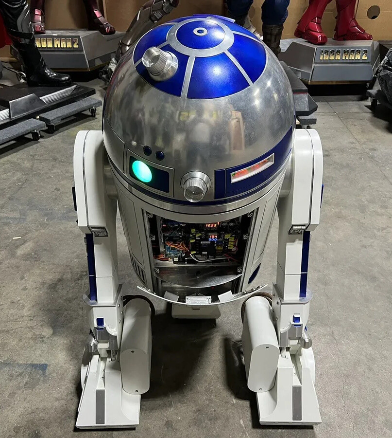 Life Size Star Wars All Aluminum Remote Controlled R2-D2 Full Size 1:1 ...