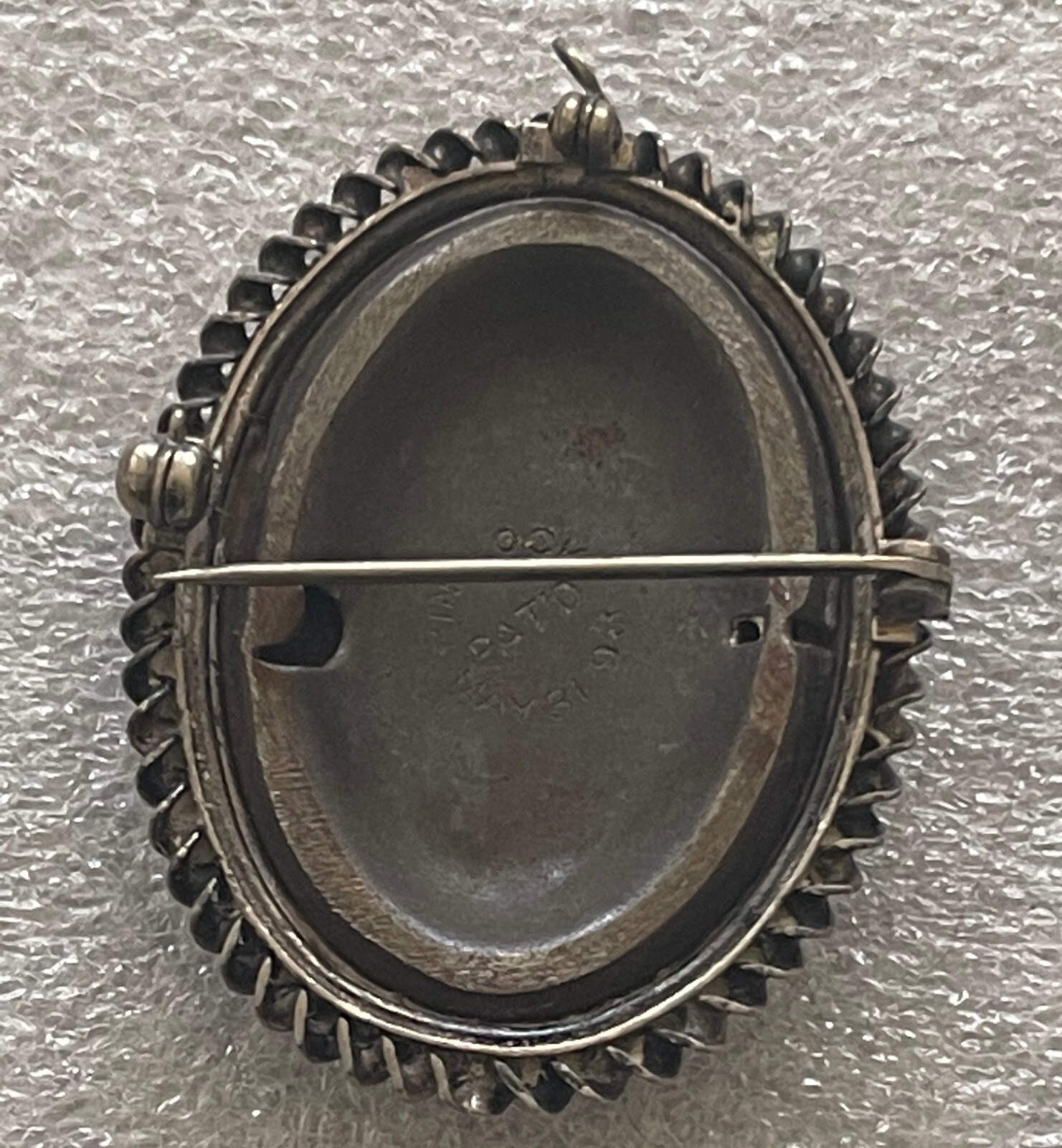 ANTIQUE PAT. MAY 31 1898 PIN LOCK PHOTO LOCKET PIN BR… - Gem