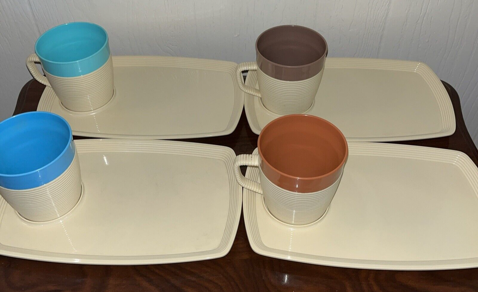 Vintage Thermo-Temp Raffiaware Plastic Ribbed Cups Mugs w/Snack Plates ...