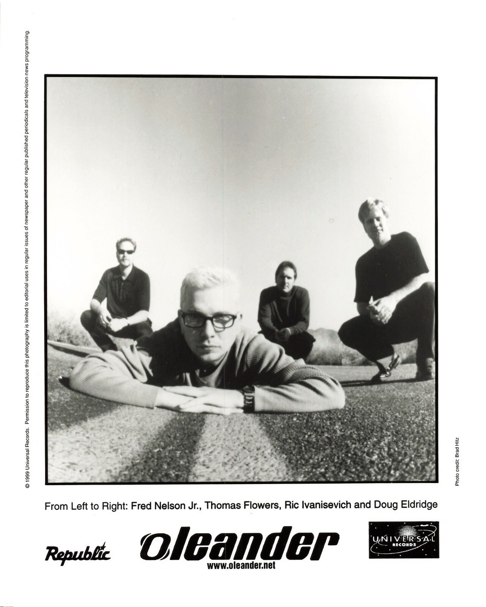 Oleander Band Thomas Flowers