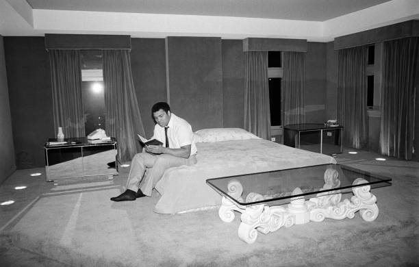 Muhammad Ali in his bedroom at his home in Chicago USA 1977 Historic ...