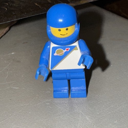 LEGO Blue Futuron Minifigure - 6990 6884 6893 6703 6828 Classic Space ...