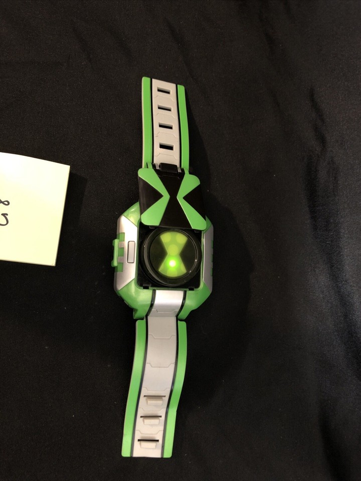 Ben 10 Omniverse Watch Omnitrix Touch V.1 Roleplay Toy Lights Up With ...