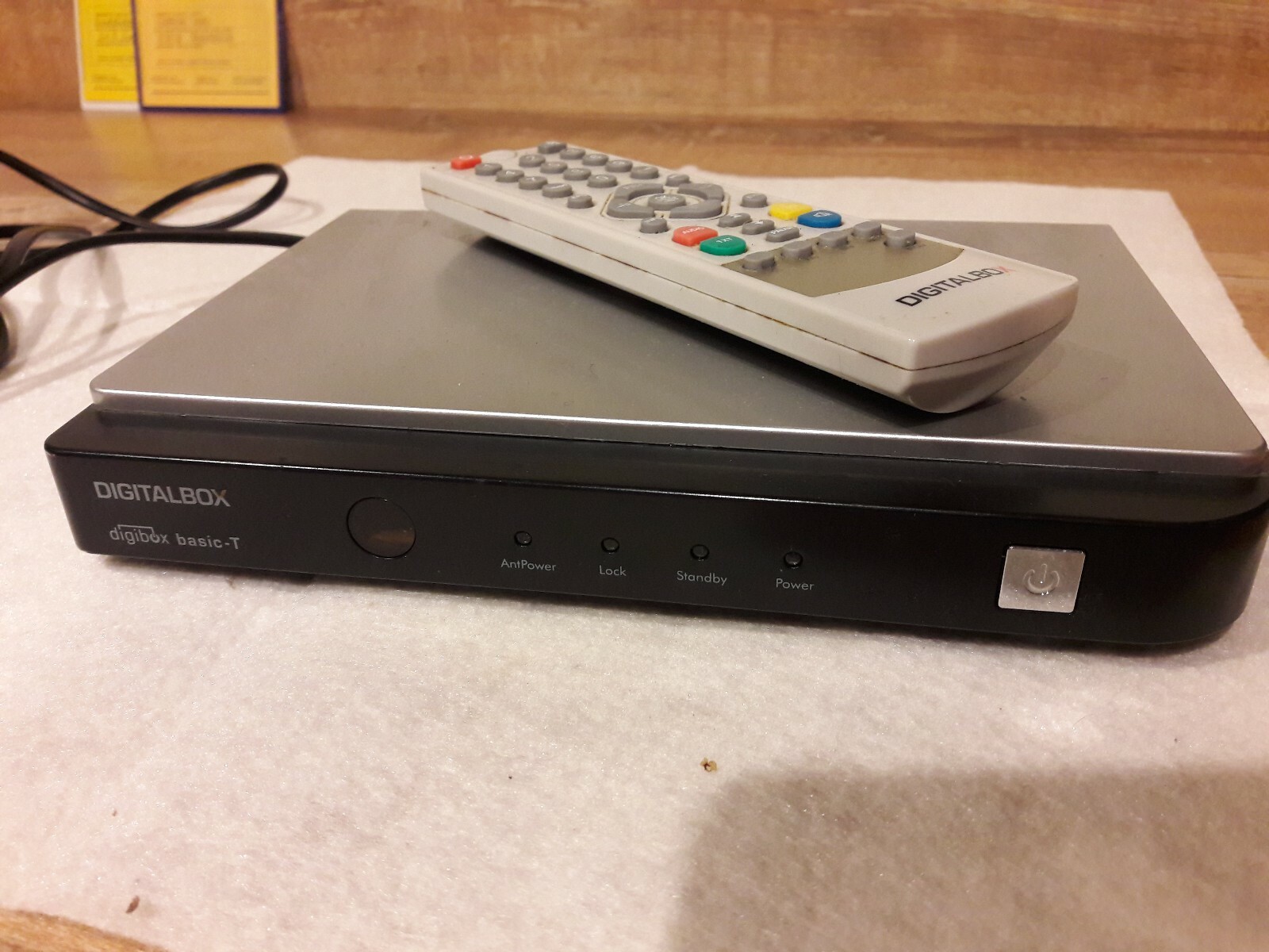 Digitalbox Digibox basic-T DVB-T Receiver mit Fernbedienung | eBay.de