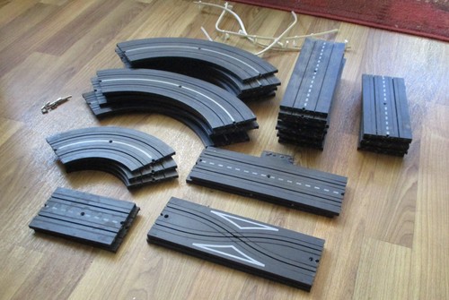 Aurora Model Motoring Track Lot | eBay