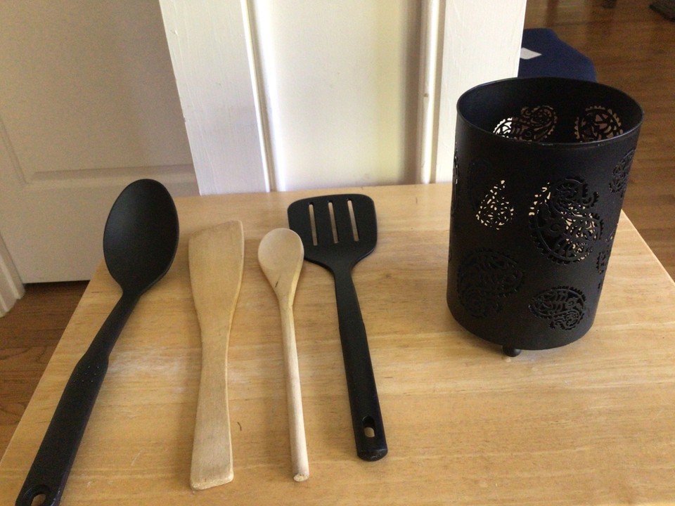 Utensil Holder Kitchen 9”,w 4 utensils, cool open work black metal ...