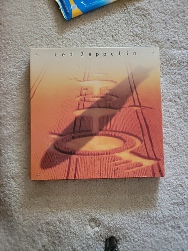 Led Zeppelin - 4 CASSETTE Complete Booklet & Poster Remasters Box Set ...