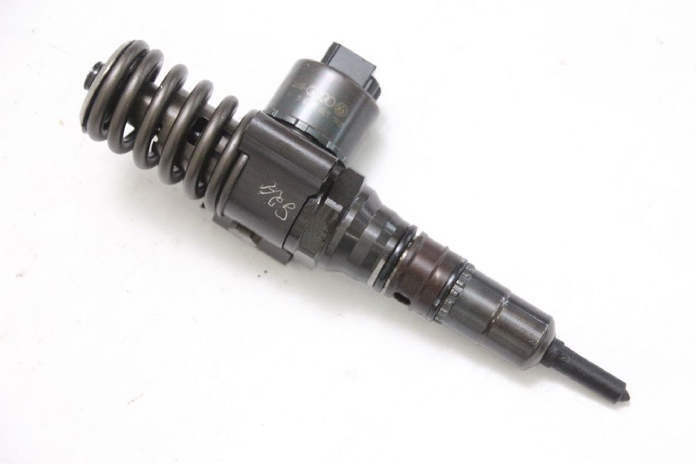 Injection nozzle (diesel) cylinder 3 0414720404 MN980235 Mitsubishi ...
