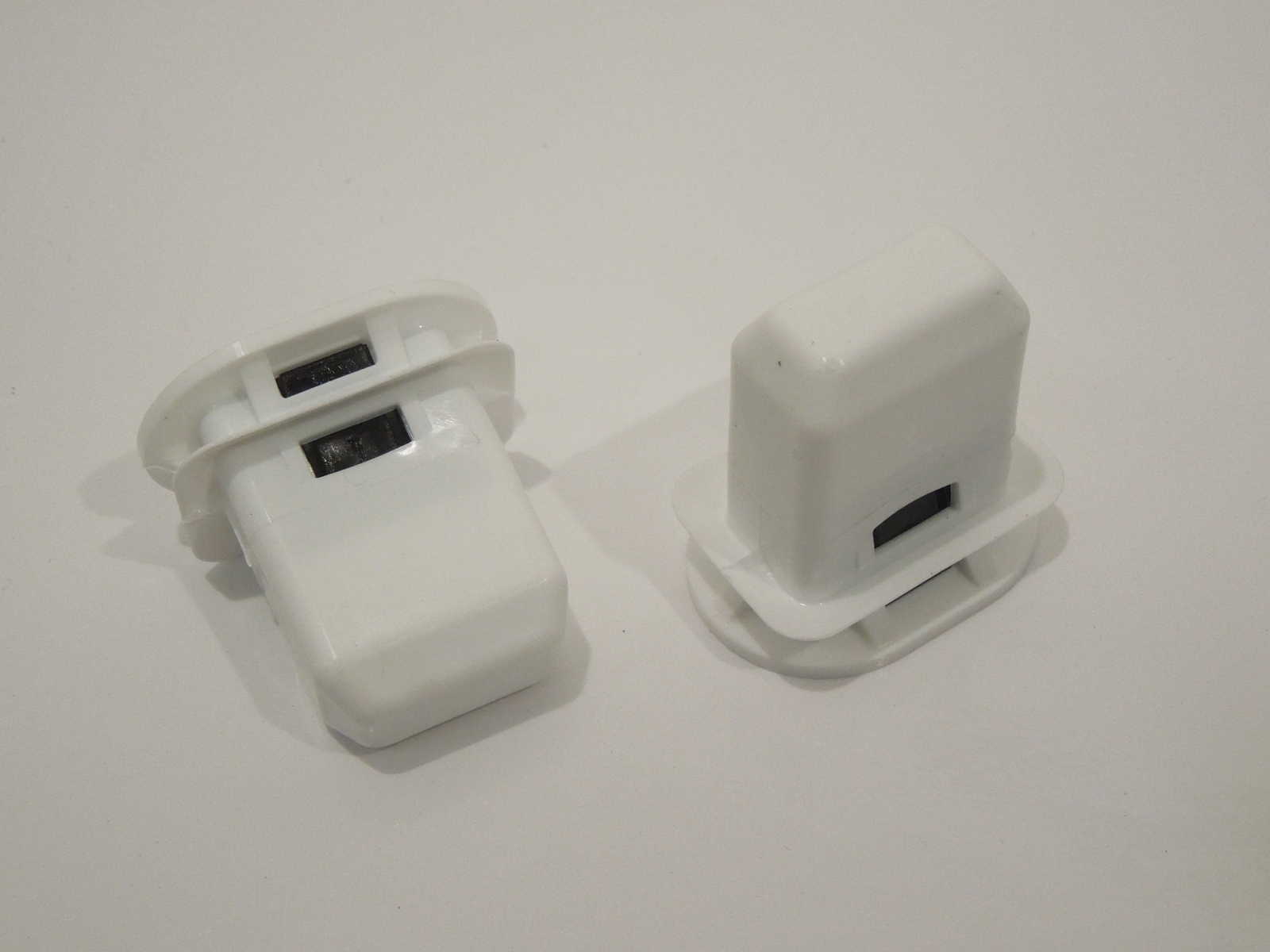 Audi A5 8T B8 Rear Seat Base Fixing Point Grommets Pair New 4L0886373 ...