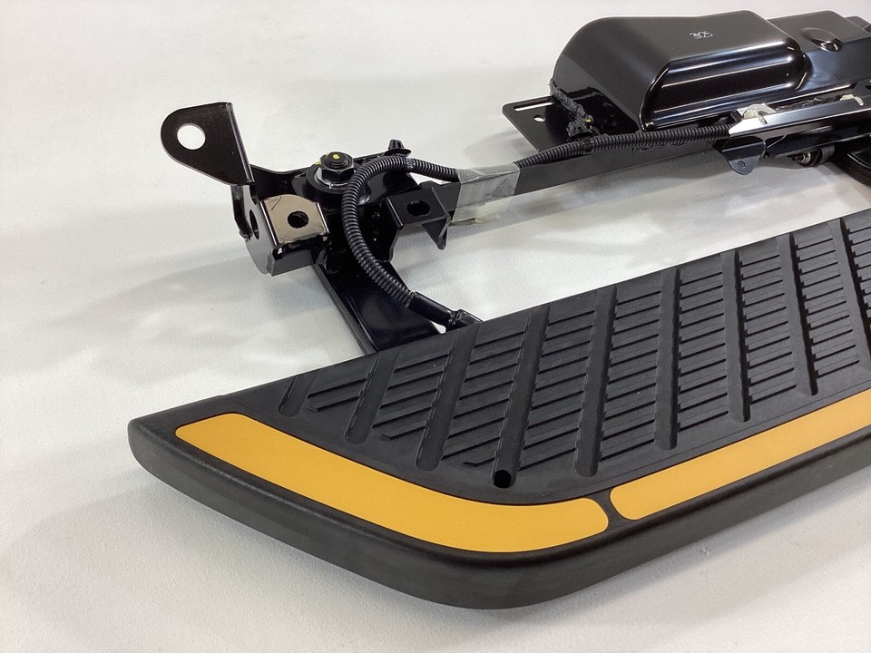 96100-3LN0A Nissan NV200 Taxi Side Step NEW OEM!! 961003LN0A | eBay