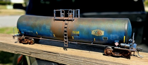 CUSTOM DETAILED AND WEATHERED Walthers UTLX Blue HO Tank Car Unitex ...