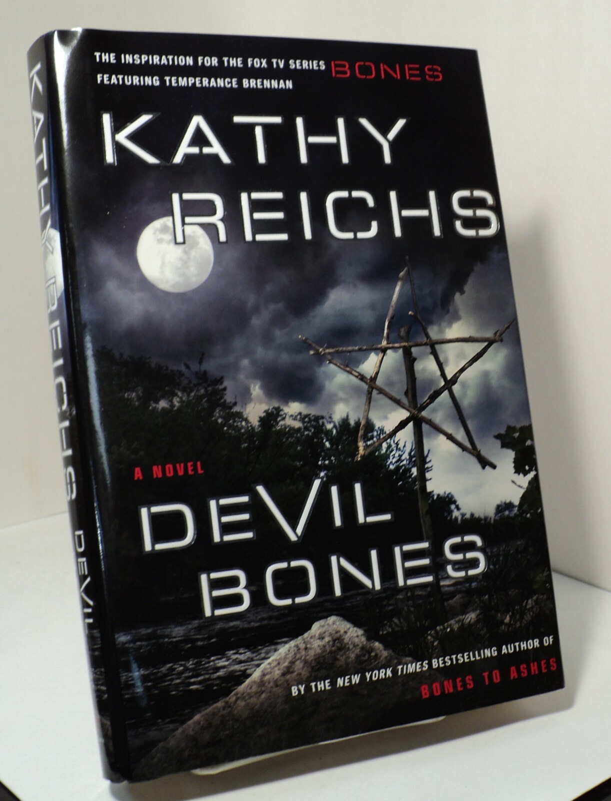 Devil Bones by Kathy Reichs - 2008 - First edition | eBay