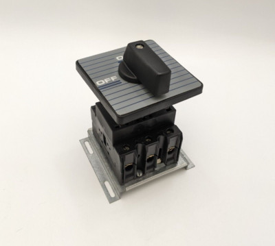 Klockner Moeller P3-100 Disconnect Switch 100A 3P 690V 75HP Max w ON ...