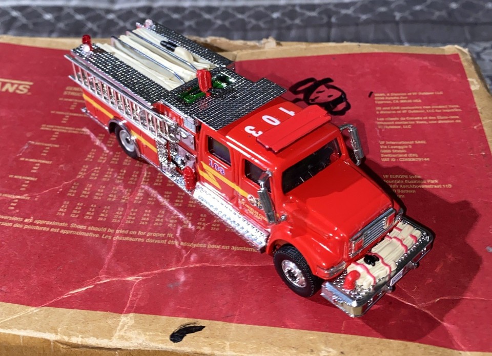 Code3 Kitbash International 1-1Los Angeles County Fire Department Brush ...