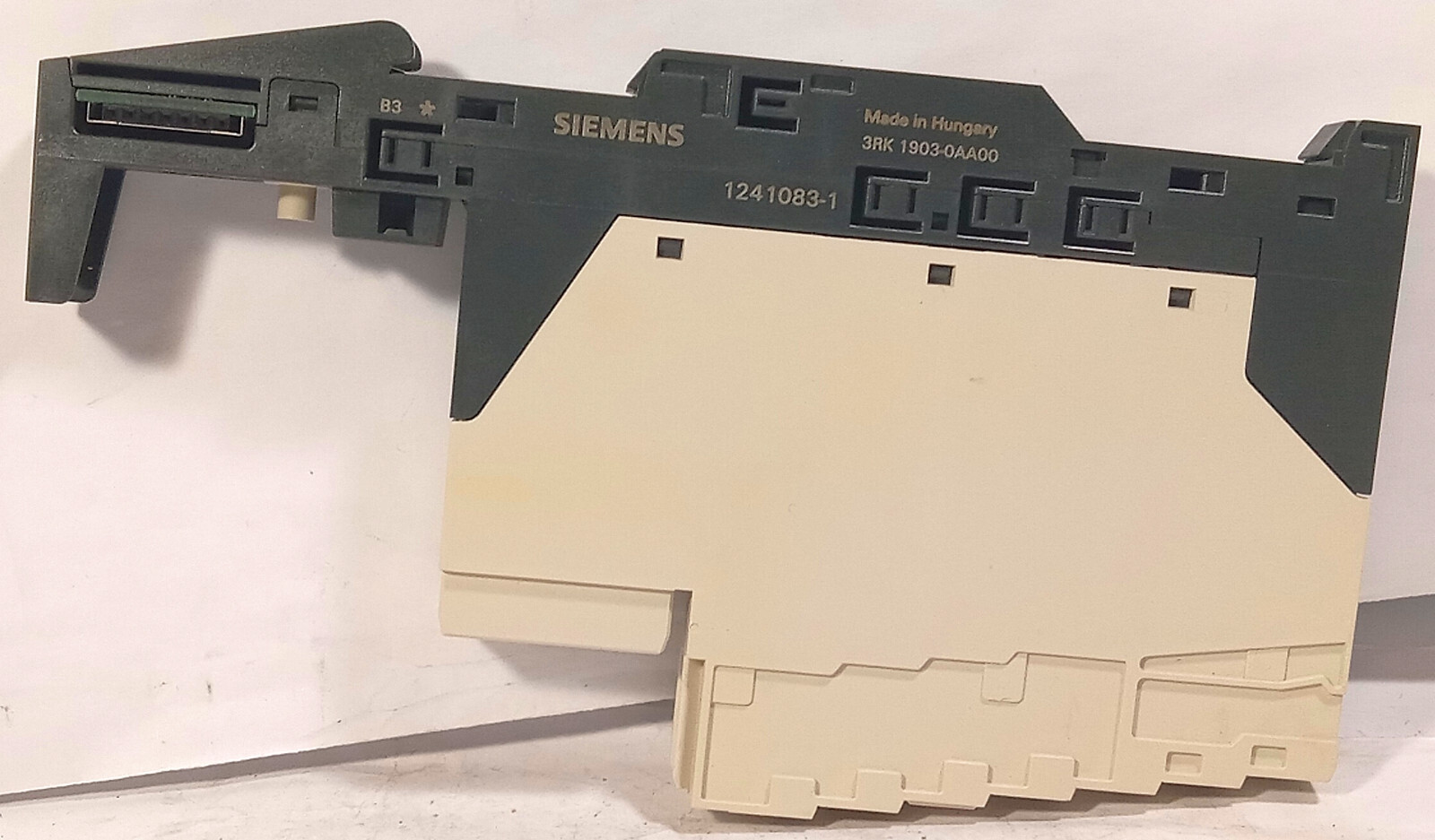 1 USED SIEMENS TM-P15 S27-01 3RK 1903-0AA00 TERMINAL MODULE ***MAKE ...