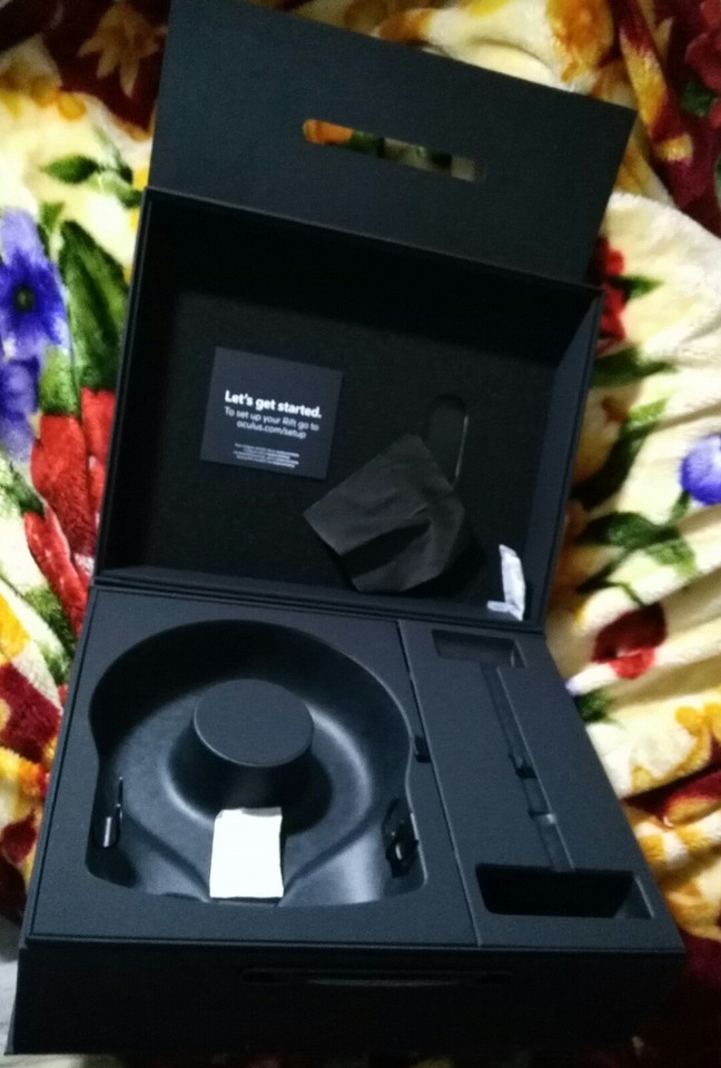Oculus Rift box with cloth and remote - NO DEVICE | eBay