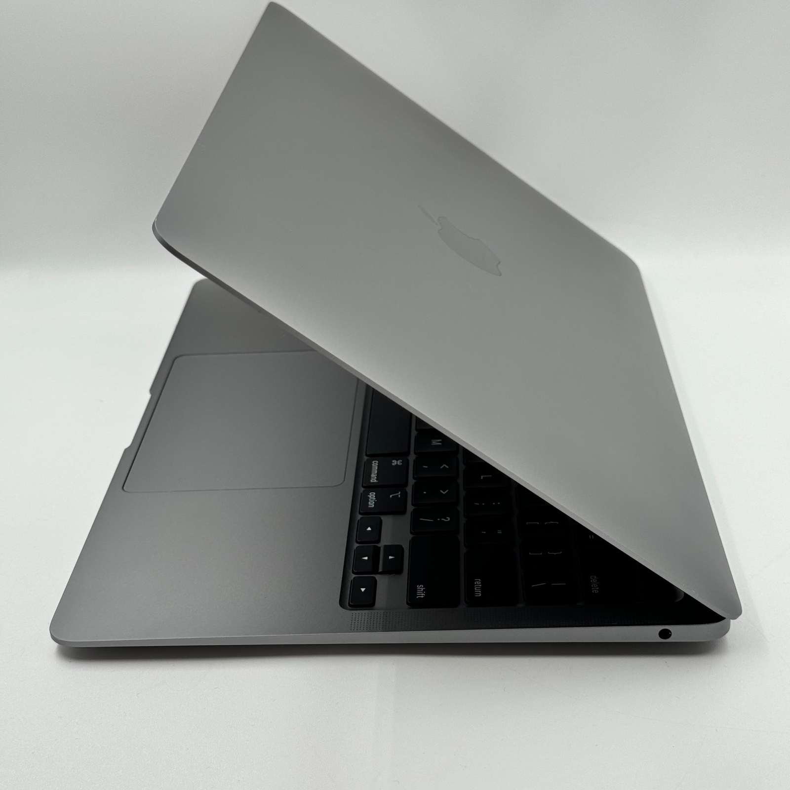 2020 Apple MacBook Air 13.3" M1 3.2GHz 8GB RAM 256GB SSD Space Gray ...