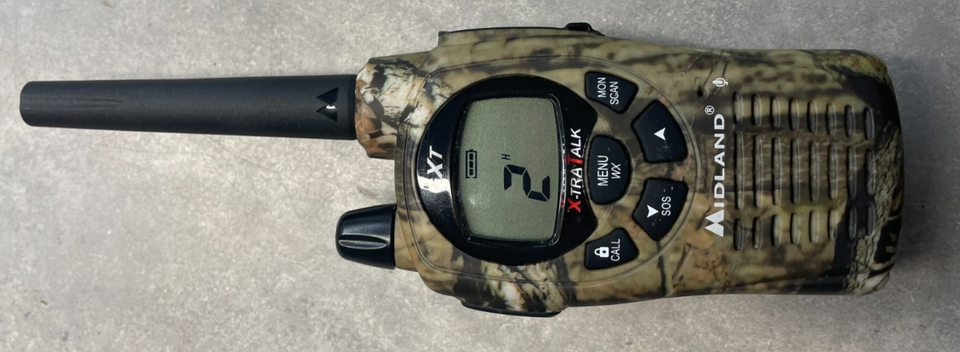 Two Midland GXT1050 Camo Two Way (GMRS) Radios w/Charger Base and Power ...