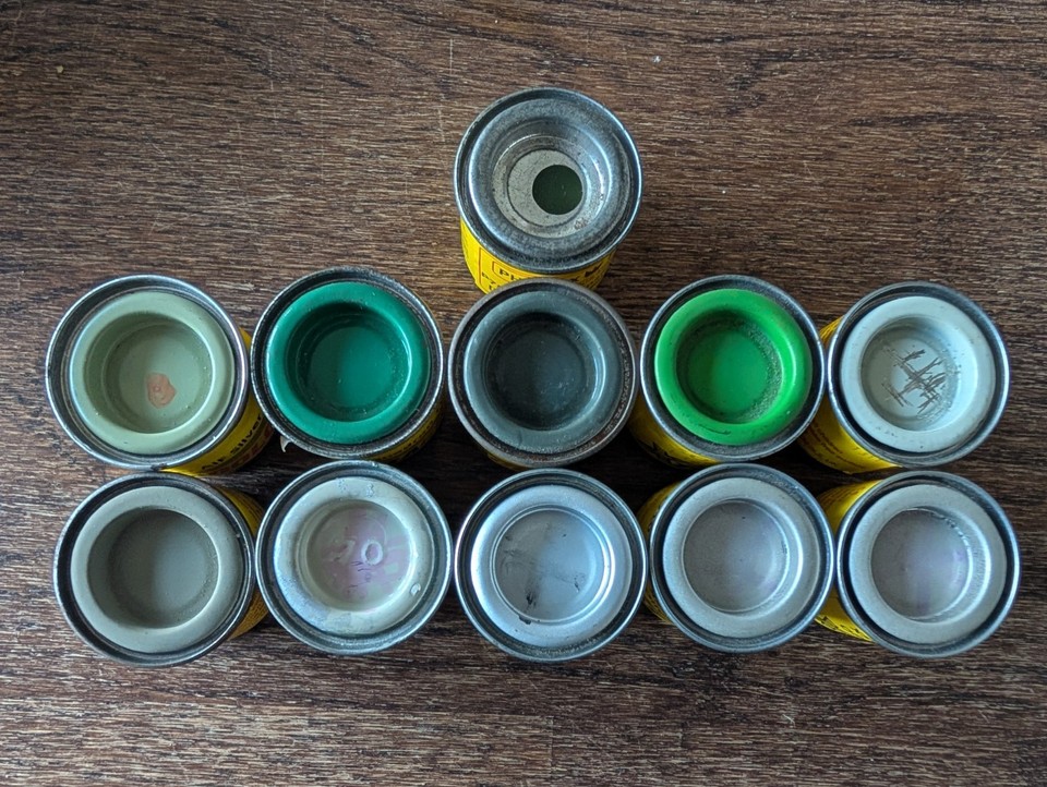 A mix of 10x Xtracolor and 1 Phoenix Precision 14ml Enamel Model Paints ...