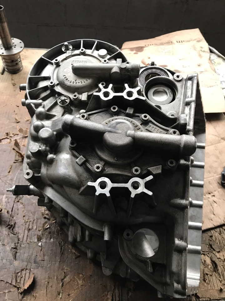 FORD ZF CFT30 Trans Freestyle Ion Main Case Pulley & Reverse Planet ...