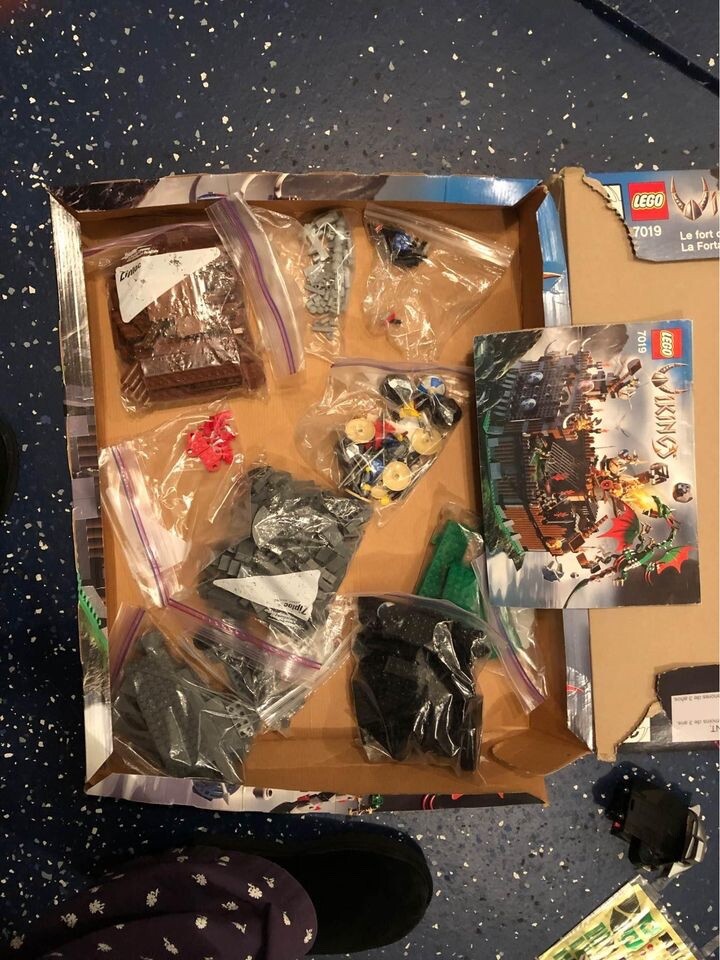 LEGO Vikings: Viking Fortress Against the Fafnir Dragon (7019 ...