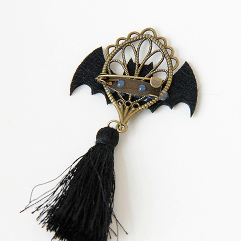 Halloween Bat Shape Tassel Brooche Pin Breastpin Jewelry Accessories ...