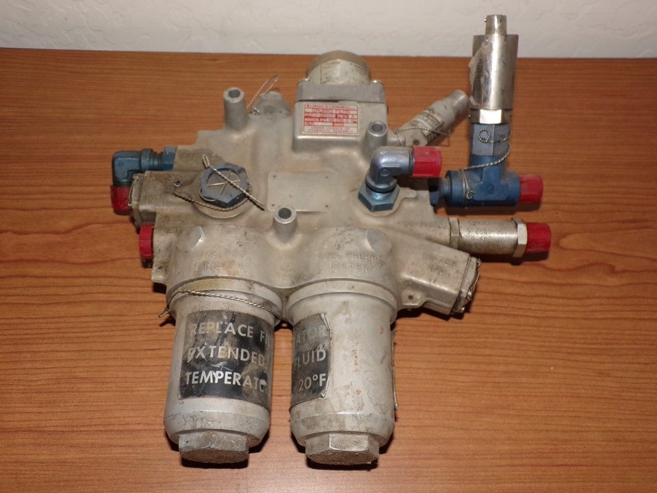 Agusta Helicopter Hydraulic Pump, Pressure Switch and Valve Assy 109 ...