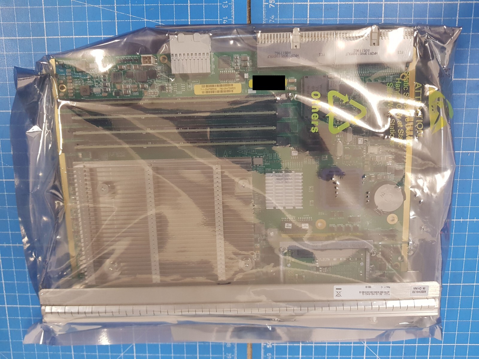 JUNIPER RE-S-X6-64G-S ROUTING ENGINE 6 CORE 2.0GHZ WITH 64G Expansion ...