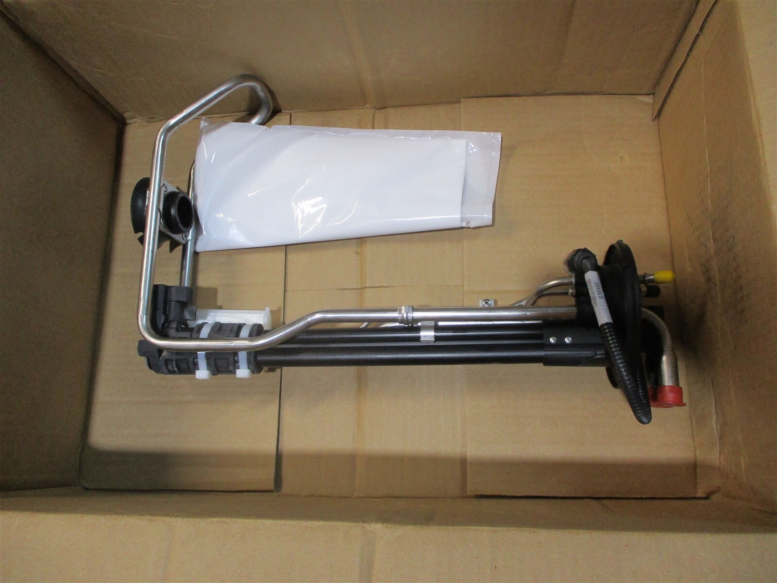 5012173R91 | Genuine International Quality Level Sensor QLS 12 Gal for ...