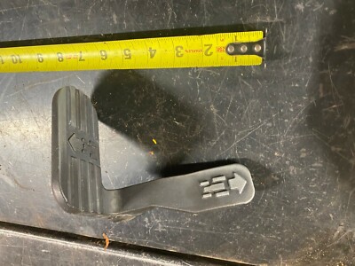 Cub Cadet 1525 13A-221F100 15hp control pedal # 719-0584 | eBay