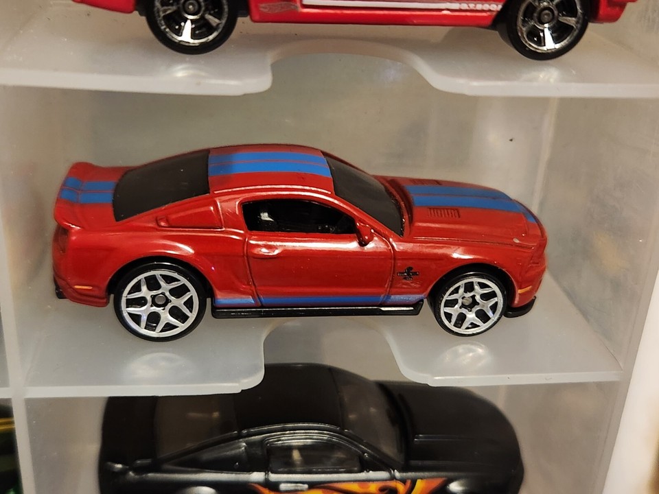 hot wheels & matchbox (case #207) FORD MUSTANGS 65 67 70 93 95 shelby ...
