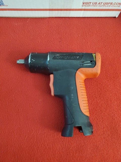 Snap-on CT561 Cordless Impact Wrench Charger and 1 Battery for sale ...