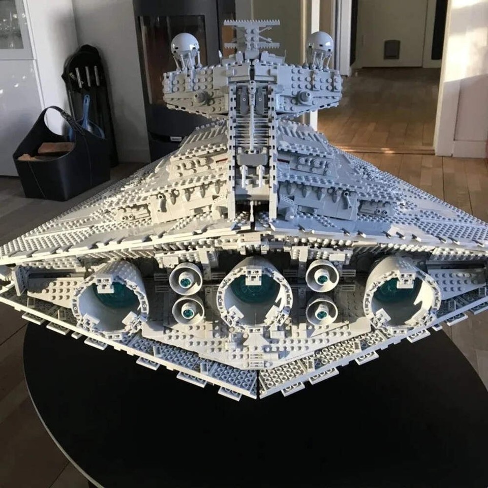 Imperial Navy Stormtrooper Star Cruiser Model Kit - Galactic Empire ...