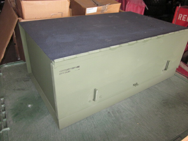 M939 cargo TOW truck ACCESSORIES STOWAGE BOX 10871462 36" W x 21" D x ...