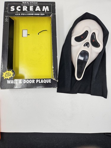 Vintage Fun World SCREAM Electronic Wall & Door Plaque w/ Light Up Eyes ...