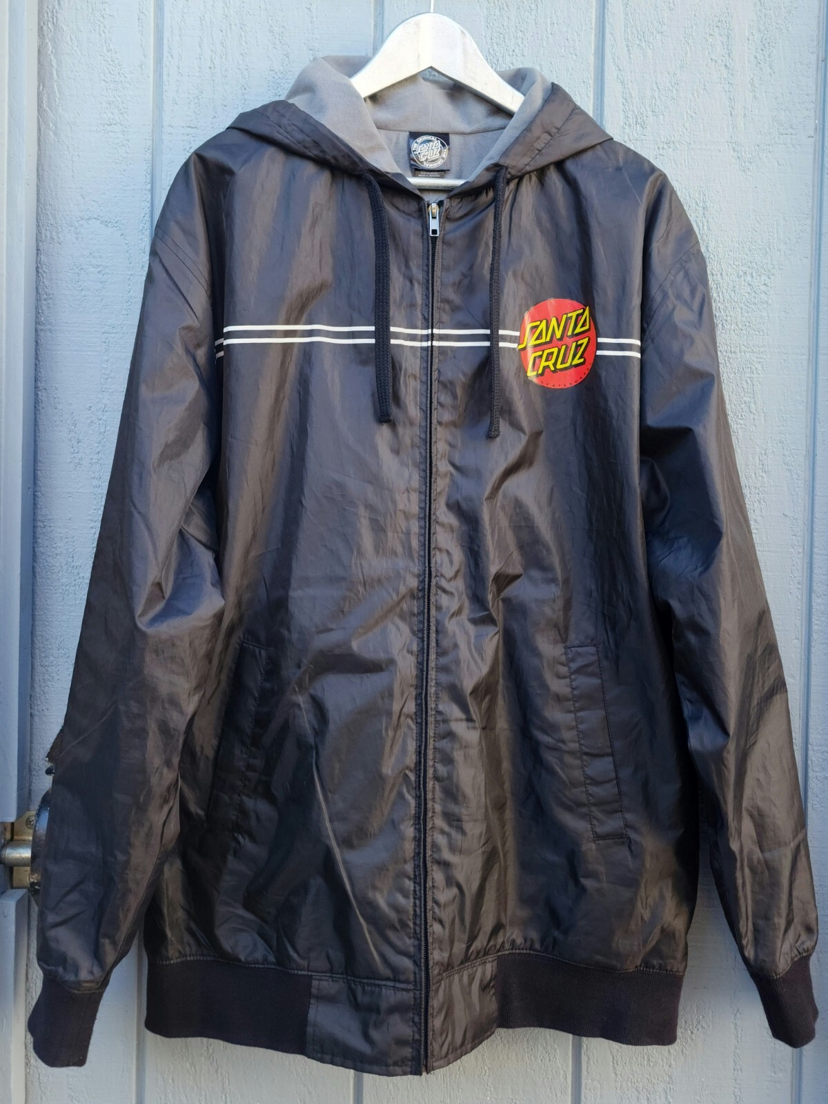 SANTA CRUZ Men's Dot Hooded Windbreaker Jacket Black with Logo US Men's ...