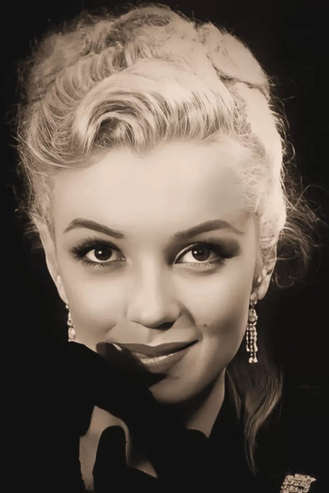 Vintage Marilyn Monroe Photo 4816 Oddleys Strange & Bizarre | eBay