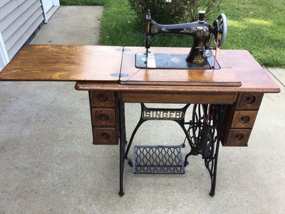 Sewing Machines - Singer Sewing Machine Model 27