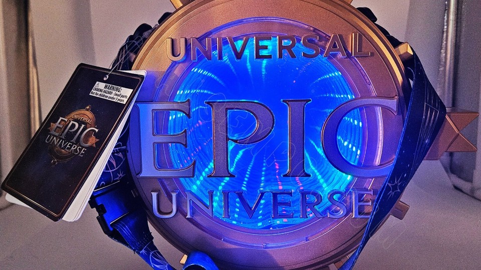 2025 Epic Universe Universal Light-Up Popcorn Bucket Logo Grand Opening ...