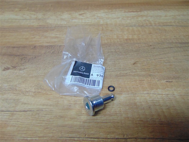 Brand New Water Pump Screw Plug Genuine Mercedes 934/935/936 ...