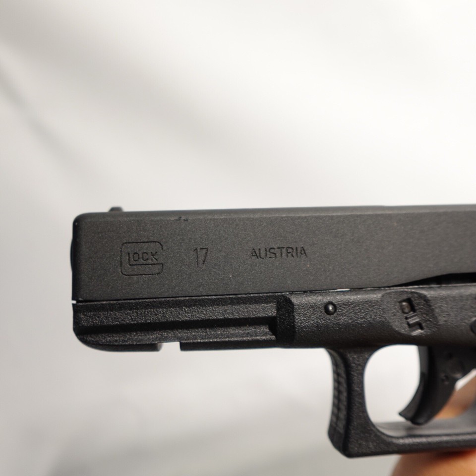 Umarex Glock 17 Gen 3 CO2 Powered .177 Caliber Airsoft Gun Pistol ...