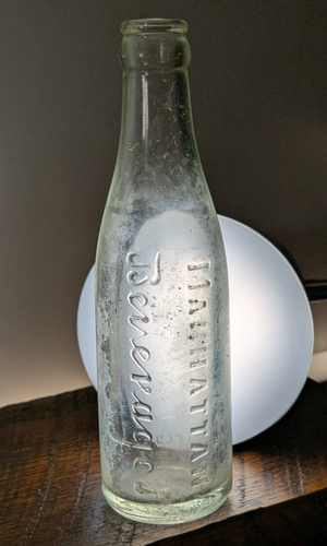 Manhattan Beverages Chicago IL ILL ILLINOIS Soda Pop Bottle Horse on ...