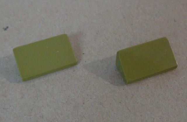 LEGO 85984 - 6016468 Smooth Slope Tile 1x2 Olive Green X10 Bricks ...