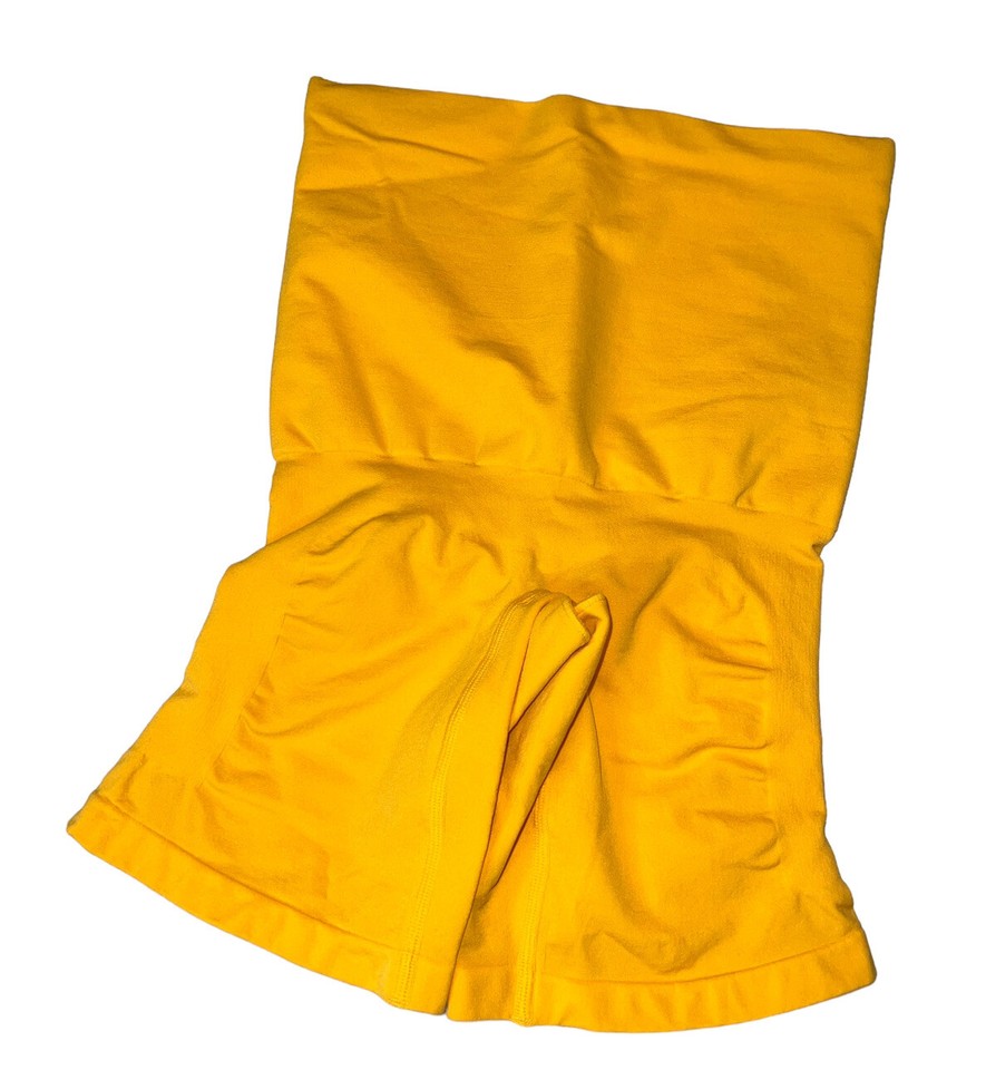 Yitty Nearly Naked Seamless Shaping Ultra High-Waist Short Yellow Open ...