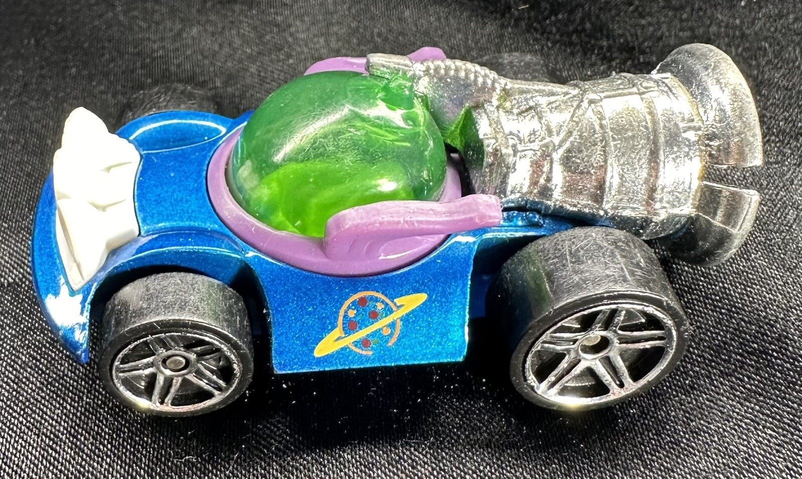 Hot Wheels Alien 2018 Mattel L50 Disney / Pixar GCY55 Thailand | eBay