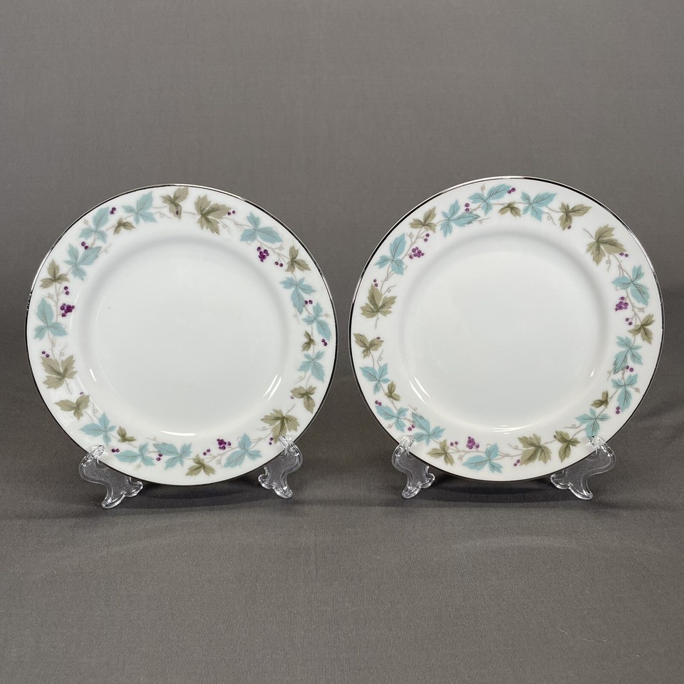 Fine China of Japan Vintage Grapevine Dinnerware Set Replacements ...