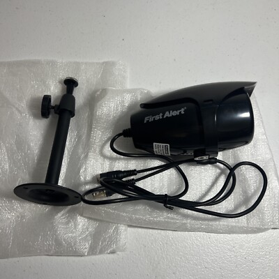 First Alert Digital Wired Indoor/Outdoor Security Camera Night Vision ...