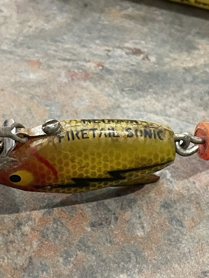 Vintage Fishing Lures - Including Paw Paw Allen Stripeys | eBay
